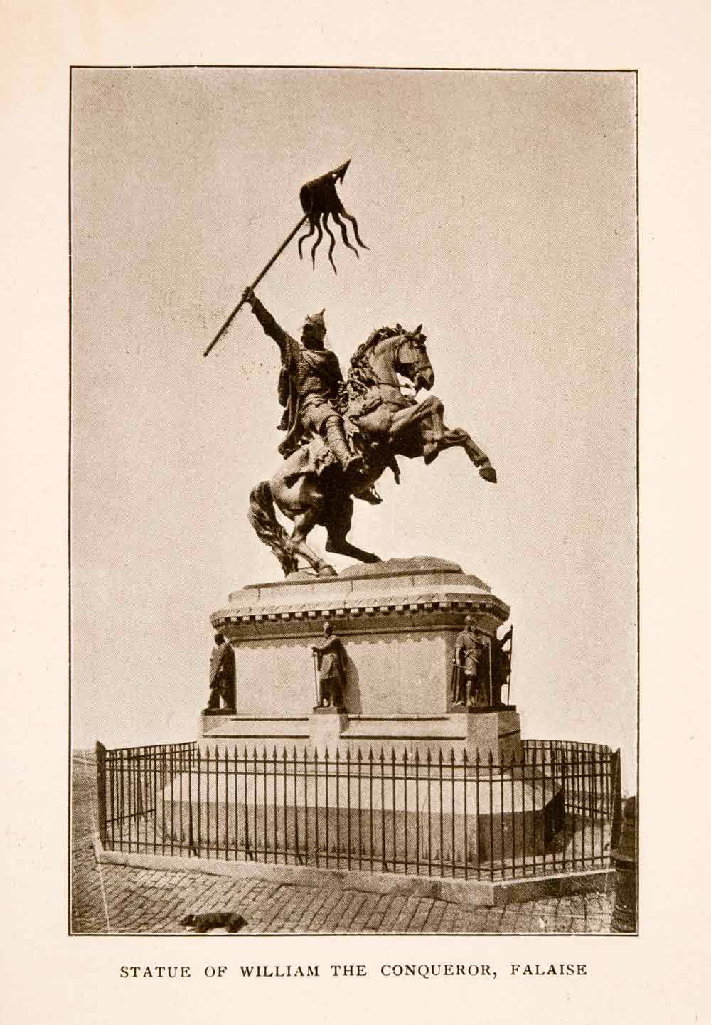 William The Conqueror Statue